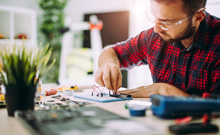 Opleiding Arduino Programmeren - Cursus als Thuisstudie | NHA Opleiding Arduino Programmeren - Cursus als Thuisstudie | NHA